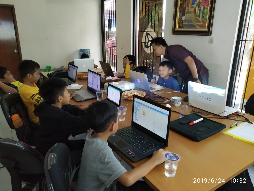 Kelas Coding Anak Zhafir (SD)